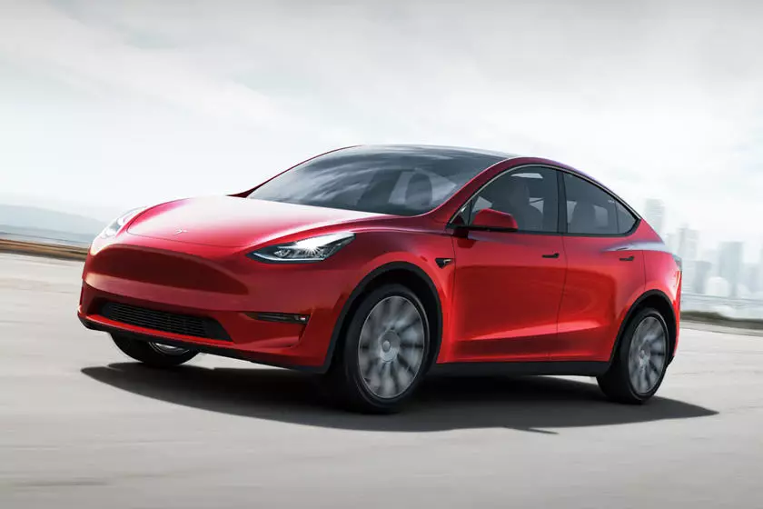 Tesla Model Y 2020-2021 років, вид спереду