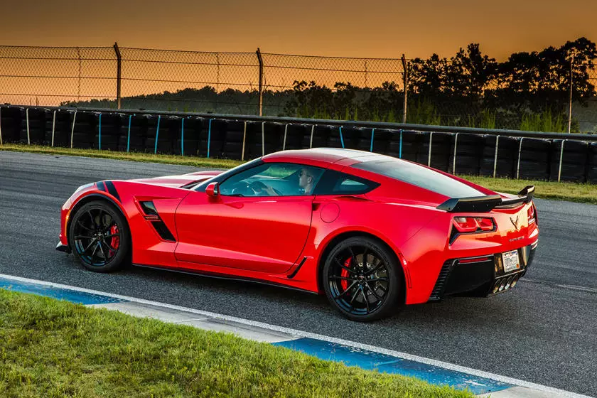 Chevrolet Corvette 2019 bo stal več kot lani 12728_7