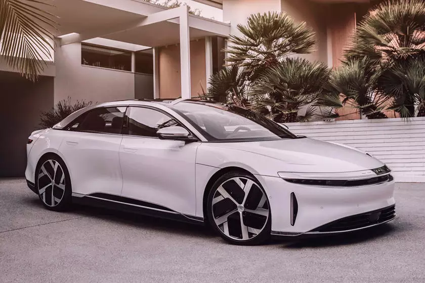 Lucid Air Tesla ilə döyüşməyə kömək etmək üçün xüsusi Pirelli şinləri əldə edir 12741_2