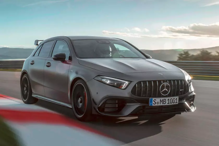 Sehen Sie, wie Mercedes-AMG A45 S den Nürburgring zerstört 12764_1