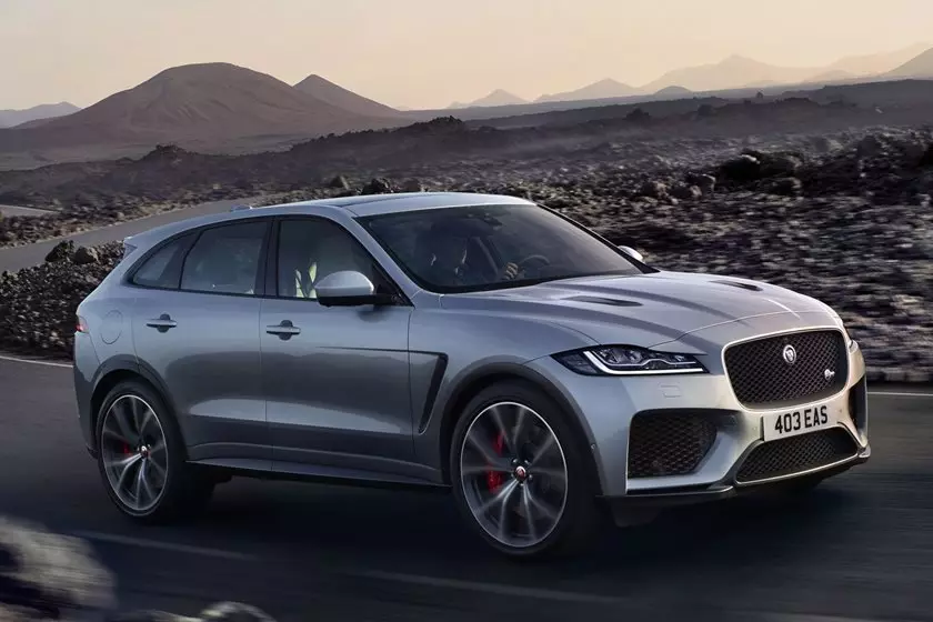 2019 Jaguar F-Pace SVR خاندان ۾ فاسٽ رکي ٿو 12930_13