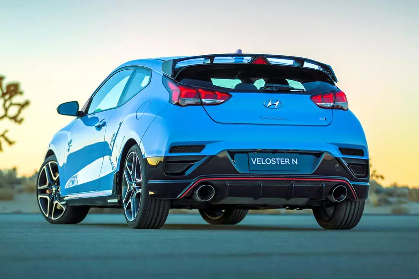 2019-2021 Hyundai Veloster N Hátsó szög