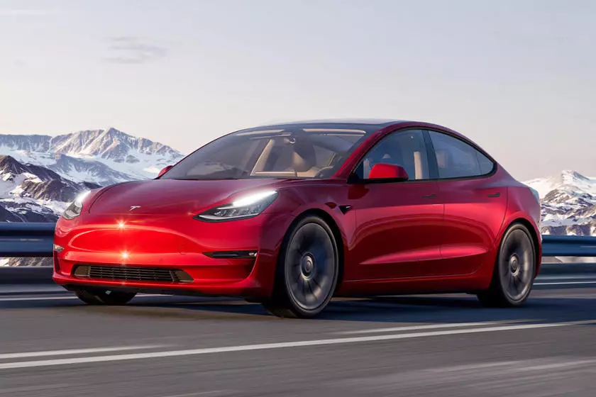 2017-2021款特斯拉Model 3行驶前角