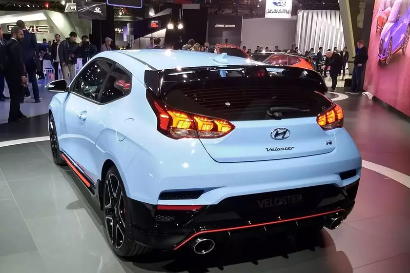 Nova Hyundai Veloster N Estas La Aŭto de la Ŝoforo Ĝiaj Konkurantoj Ne Estas 13346_4