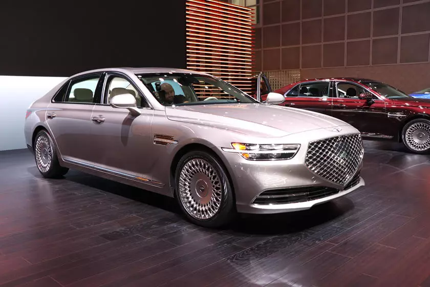 2020 Genesis G90 Eerste kyk-oorsig: vlagskip-sedan kry 'n uiterse opknapping 13510_17