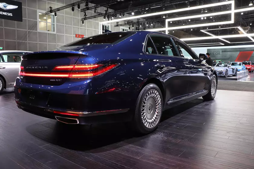 2020 Genesis G90 Eerste kyk-oorsig: vlagskip-sedan kry 'n uiterse opknapping 13510_3