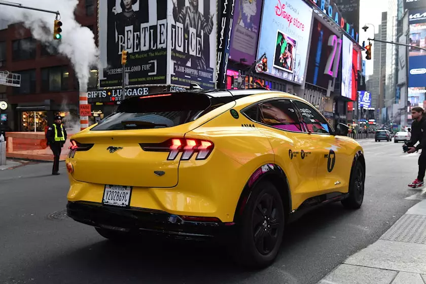 Uber se vennootskap met New York se Yellow Cabs is 'n groot skuif 13511_2