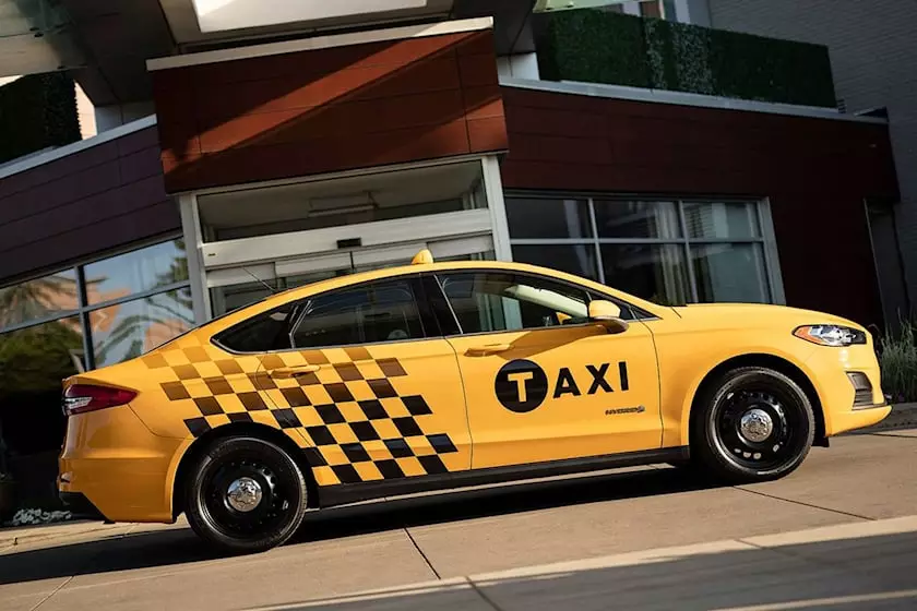 Uber se vennootskap met New York se Yellow Cabs is 'n groot skuif 13511_8