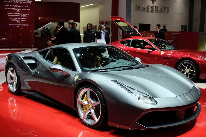 Ferrari 488 GTB ji ber têkçûna frensê ya muhtemel hat paşvekişandin 13578_1