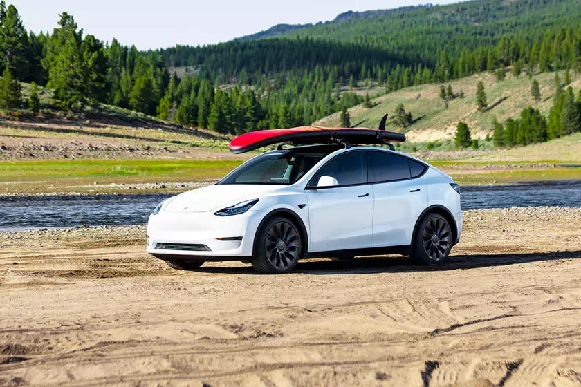 2020-2021 Tesla Model Y Forward View
