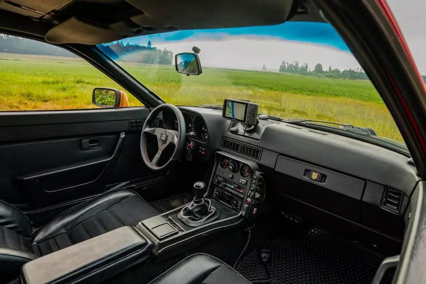 Nogen konverterede en Porsche 924S til en radikal rallybil 13890_10