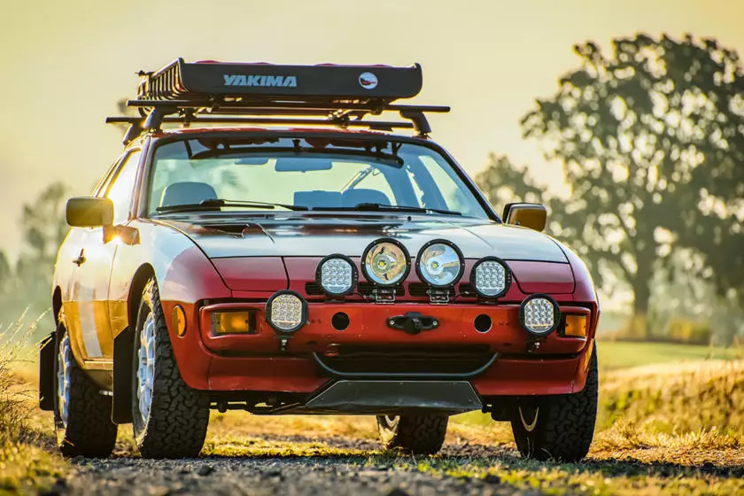 Onye tụgharịrị Porsche 924S ka ọ bụrụ ụgbọ ala Rally Radical 13890_6