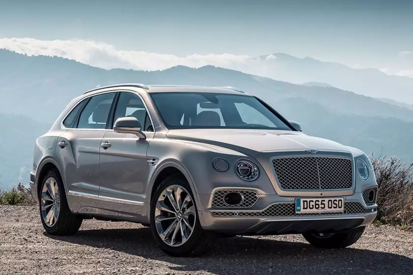 Bentley Bentayga hiatrika ny iray amin'ireo hetsika henjana indrindra eran-tany 13899_1