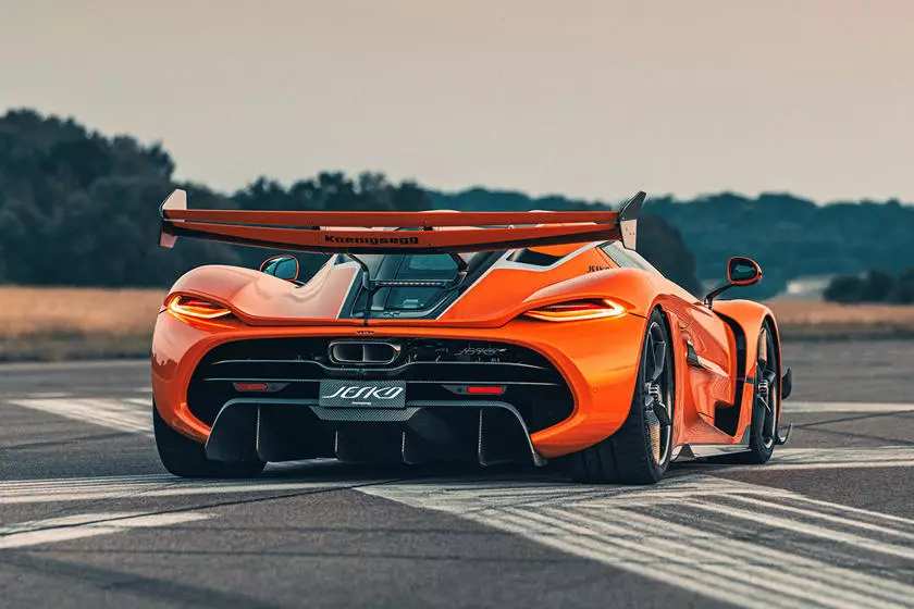 Koenigsegg укмуштуудай Pre-Series Production Jesko ачып берет 13918_10