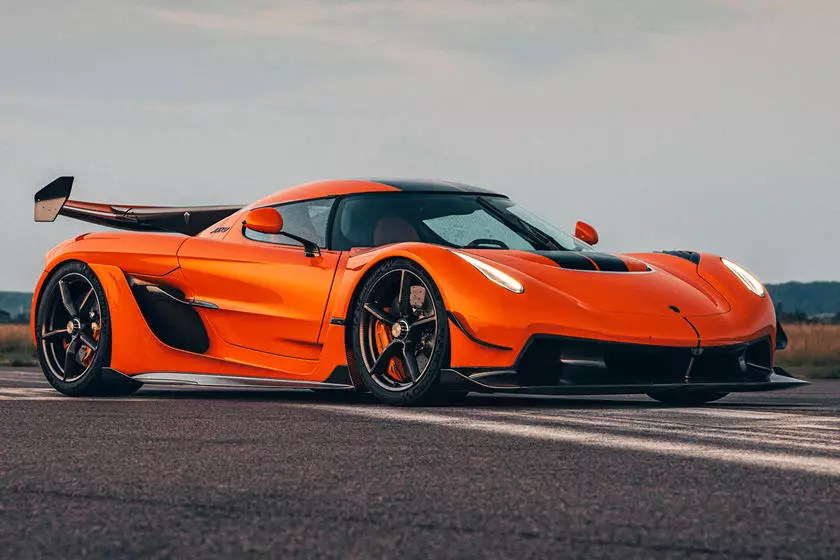 Koenigsegg укмуштуудай Pre-Series Production Jesko ачып берет 13918_9