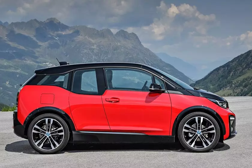 BMW i3 และ i8 อาจอยู่ได้ไม่เกินปี 2021 14029_4