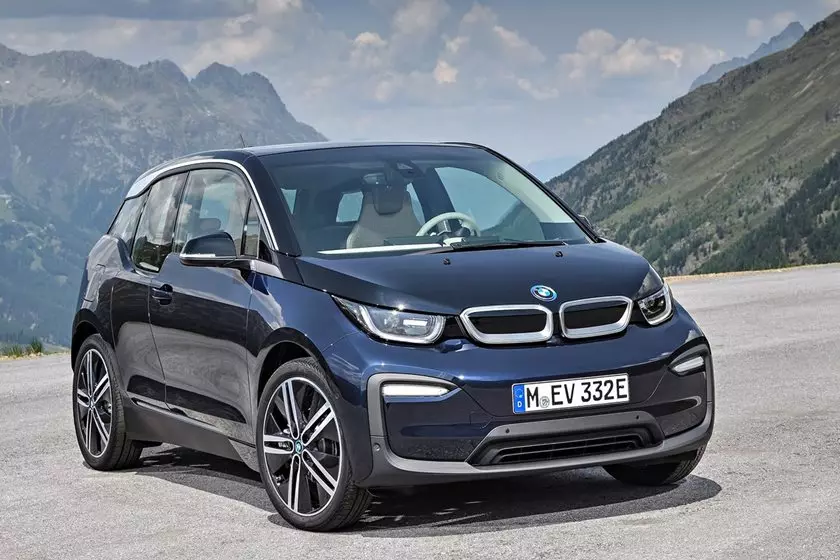 I-BMW i3 kanye ne-i8 ingase Ingapheli Ngemva kuka-2021 14029_7