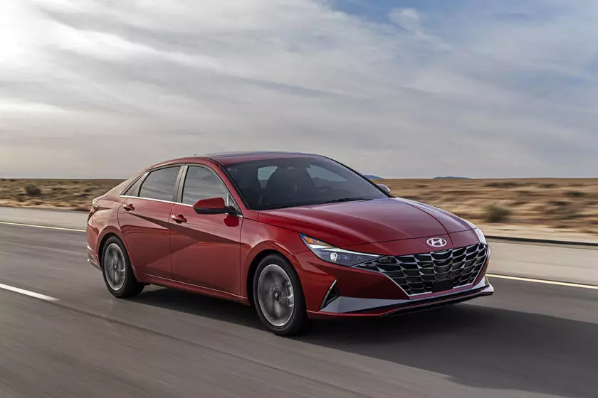 Бо навтарин Hyundai Elantra 2021 вохӯред: Седани гарми нави компакт 14171_10