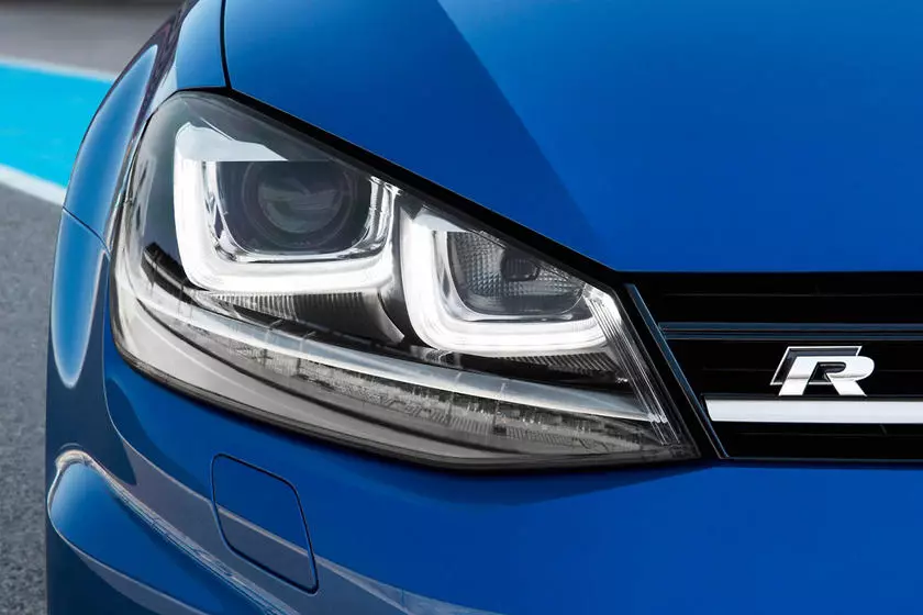 2015-2019 Volkswagen Golf R हेडलाइटहरू