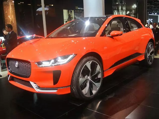 “I-Pace” “Jaguar” -yň töweregindäki iň öňdebaryjy pikirlenýän awtoulag öndürijidigini subut edýär 1443_1