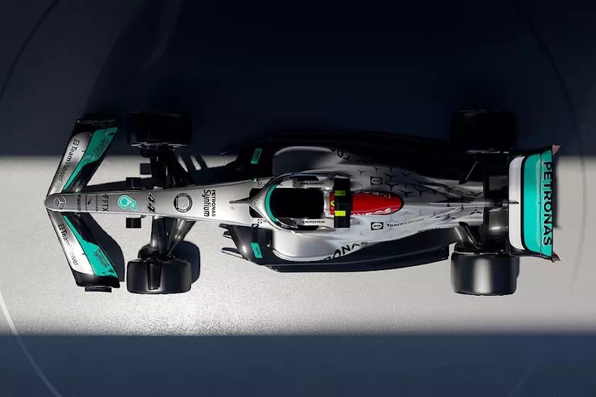 Nov avtomobil Mercedes F1 bo Maxu Verstappnu prinesel nočne more 1454_4