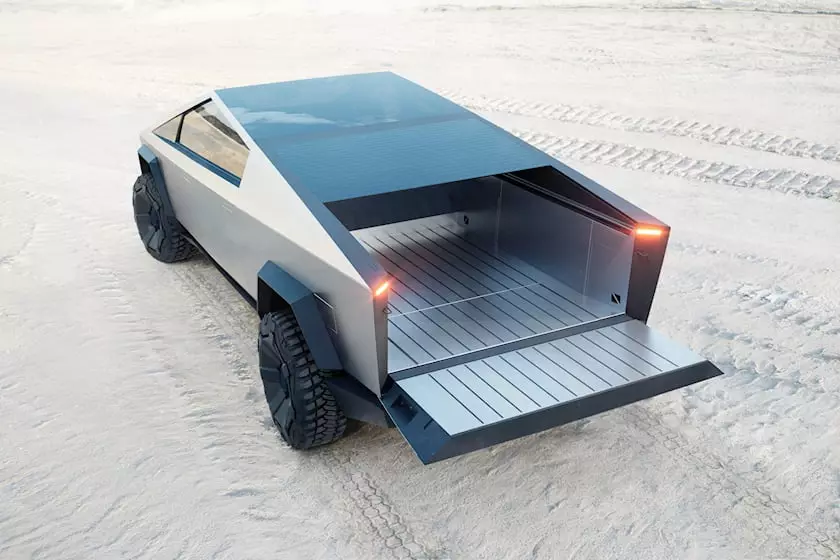 Пространство в багажника на Tesla Cybertruck 2022