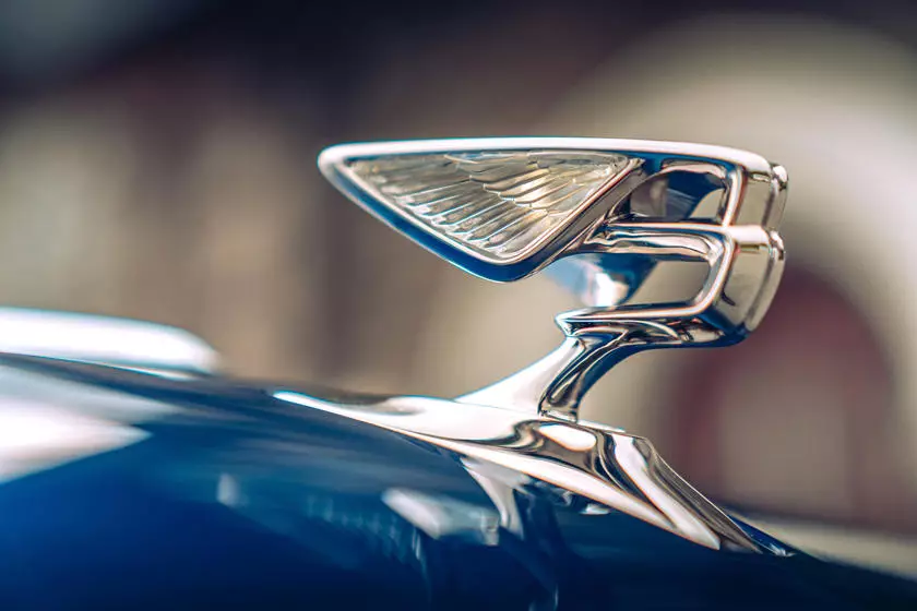 Bentley Flying Spur เปิดตัวรุ่นพิเศษครั้งแรก 14605_8