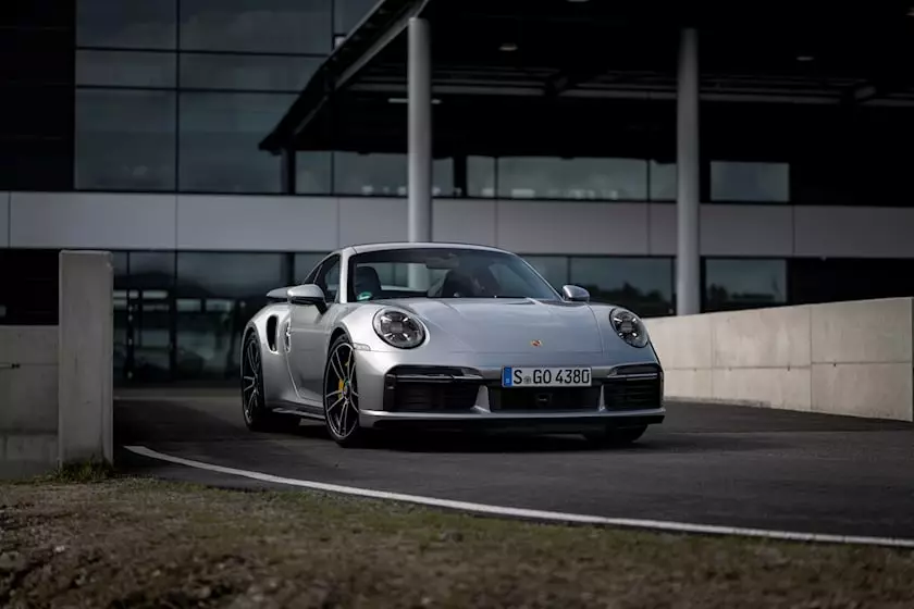 2021-2022 Porsche 911 Turbo Фронтальная часть