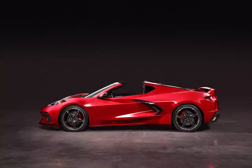 Chevrolet Corvette Stingray C8 Vs. C7: Kā tos salīdzināt? 14620_12