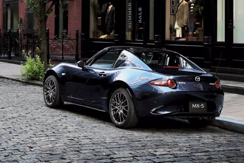 Mazda Miata MX-5 RS යනු ධාවන පථයට යොමු වූ විශේෂ සංස්කරණයකි 14664_4