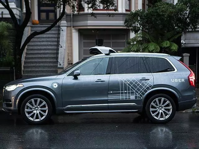 Volvo opskrbljuje Uber desecima tisuća samovozećih automobila 14700_2