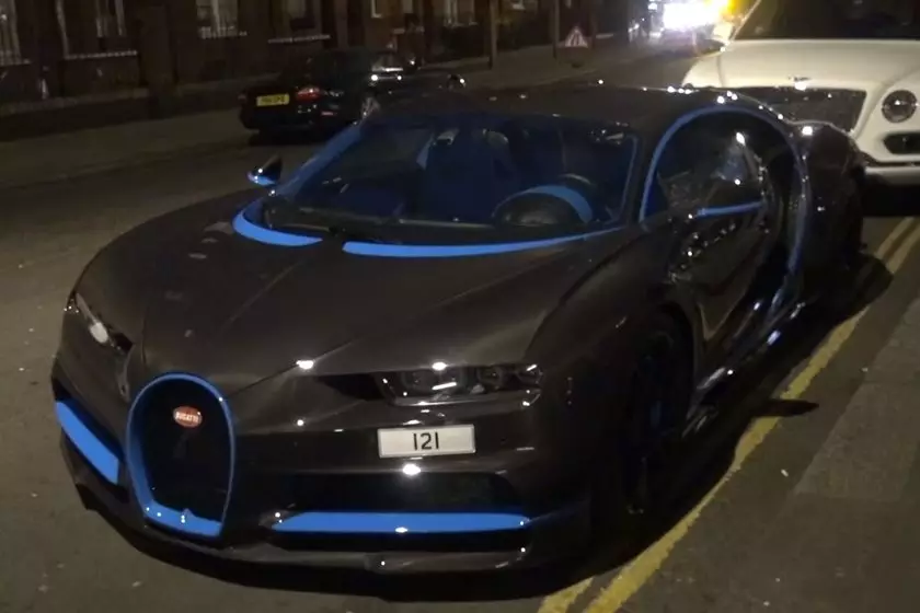 Bugatti Chiron luta Londonom s opcijom od 700.000 dolara 14734_2