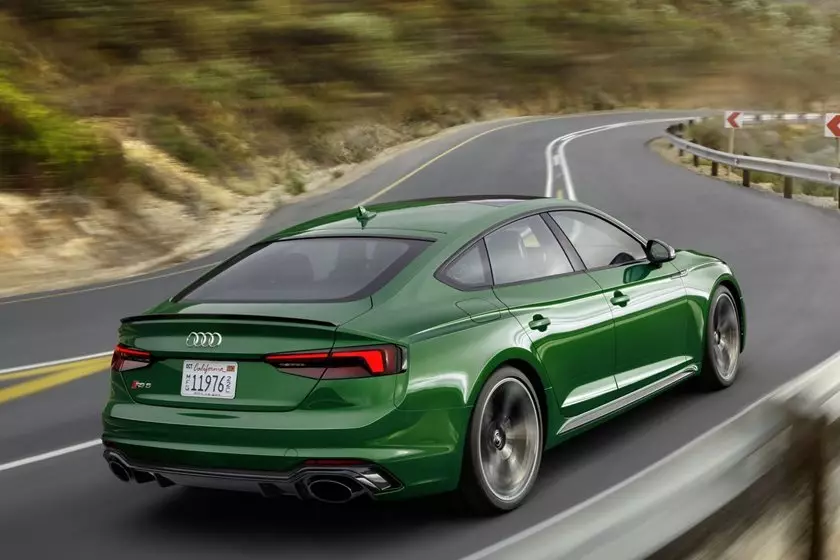 Audi RS5 ले धेरै टर्क बनाउँछ... 14762_3