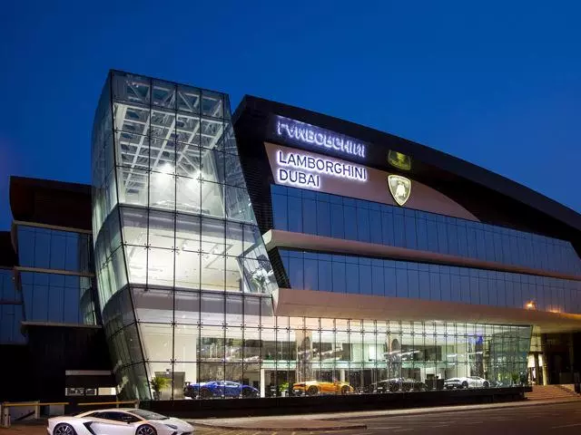 V Dubaji sa otvára najväčší showroom Lamborghini na svete 1477_3