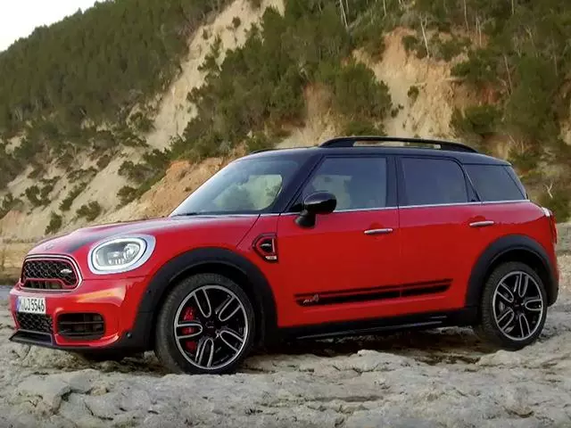 O Mini está fora de si por cobrar US $ 41.865 por um compatriota JCW? 1482_1