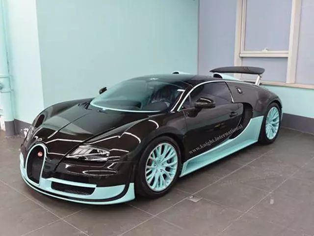 Bugatti Veyron Tiffany Edition One-Off Sedang Mencari Pemilik Baharu Yang Kaya 1484_1