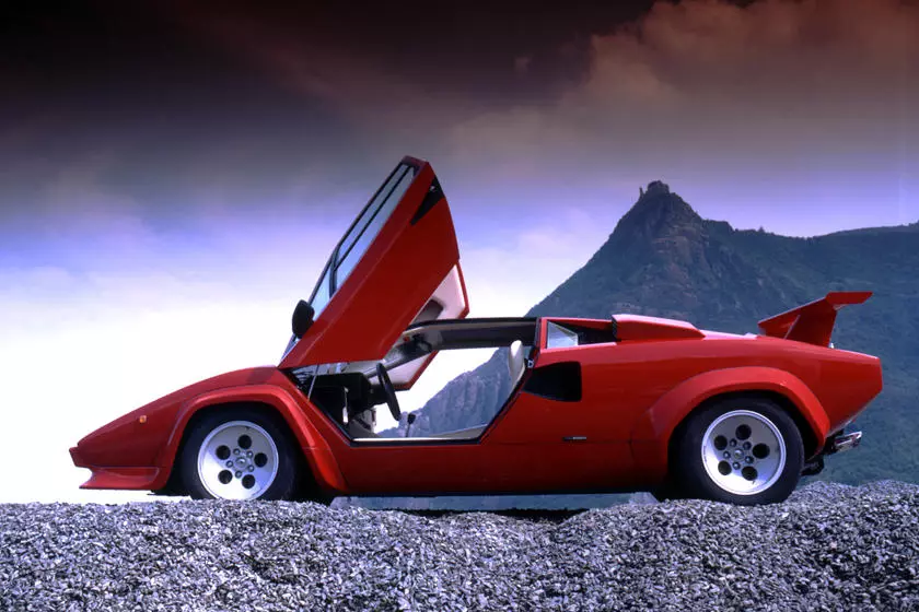 Tomosha qiling: Lamborghini Countach-ga 50 yil 14899_19