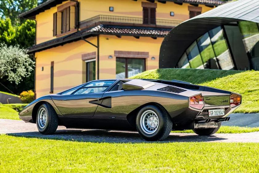 Tomosha qiling: Lamborghini Countach-ga 50 yil 14899_6