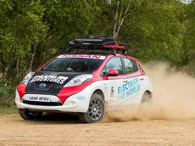 EV pisanan sing mlebu ing Rally Mongol yaiku ... Godhong Nissan 1493_3