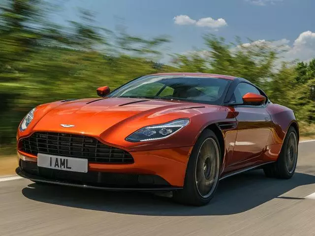 Оё Aston Martin DB11 воқеан муҳимтарин Астон Мартин аст? 1507_1