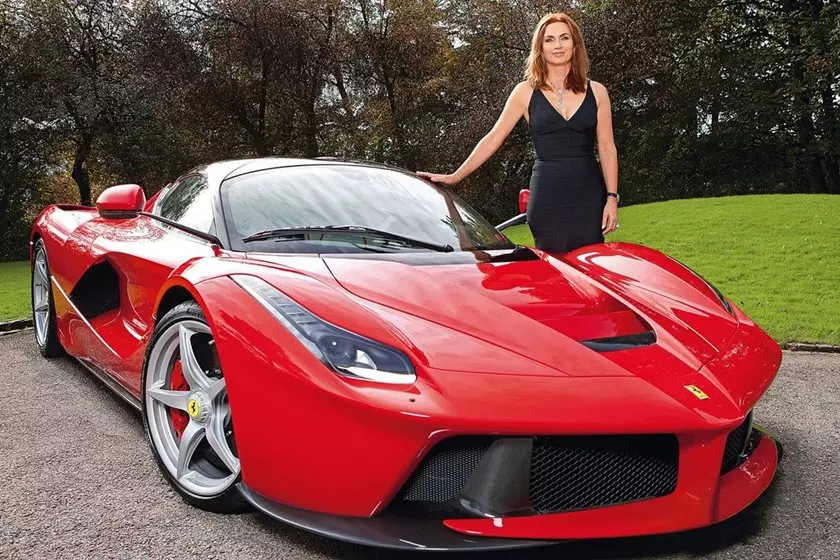 Ine, “LaFerrari” hereketlendirijisinde 40 000 dollara eliňizi nireden alyp bilersiňiz 15316_5