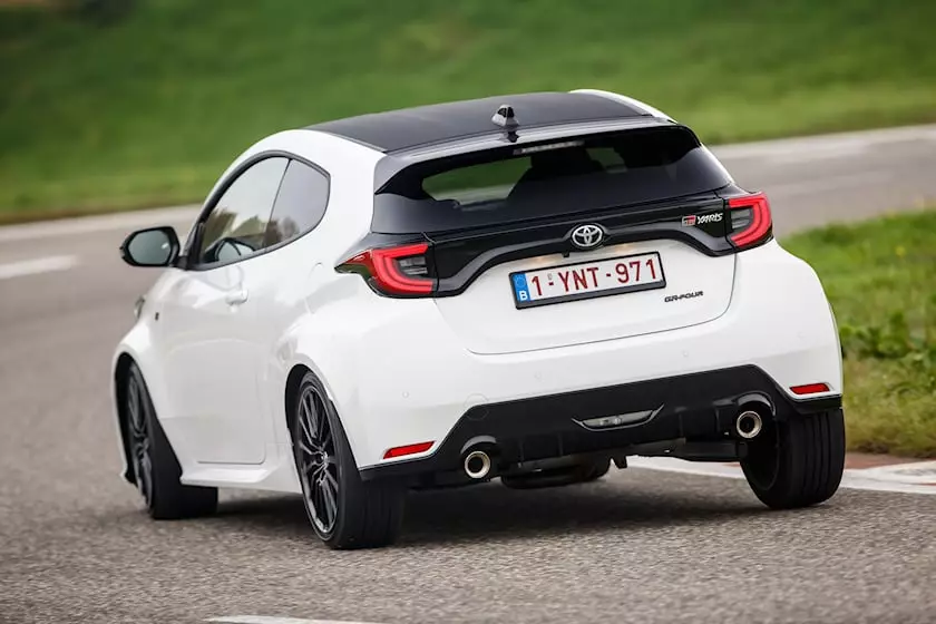 A Toyota Yaris GR بیٹ A Nismo GT-R کو ٹریک پر دیکھیں 1536_4