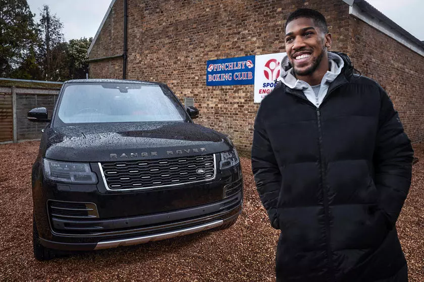 Umpetha wesibhakela u-Anthony Joshua Wembula i-One-Off Range Rover SVAutobiography 15558_2