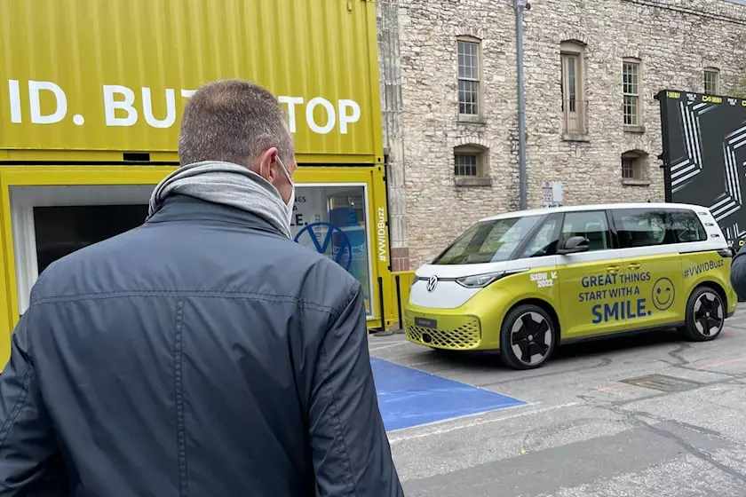 Il-Kap Eżekuttiv tal-Volkswagen M'għandu Xejn Ħlief Tifħir Għal Tesla 15573_4