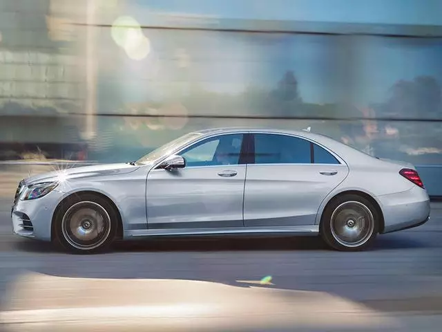 Mercedes S-Class mới sẽ giới thiệu công cụ hỗ trợ trình điều khiển mô phỏng tính năng lái tự động 1560_1