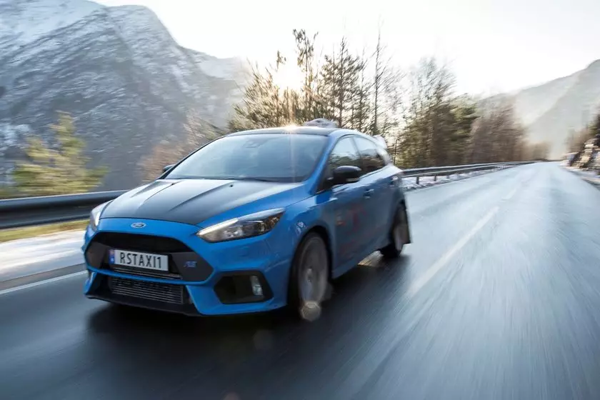 Ki jan sa ye pou yon chofè taksi pran nan yon Ford Focus RS? 15659_4