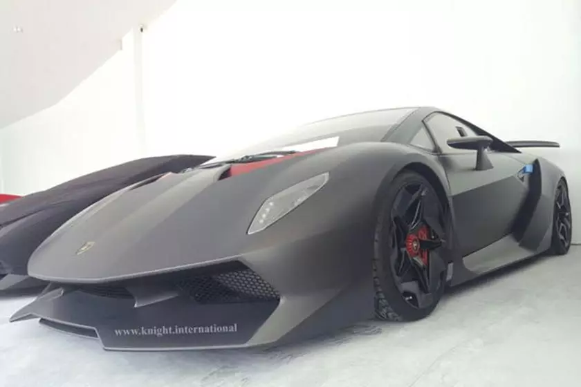 E manaʻomia e se tasi ona paʻu le $ 2.6 Miliona mo lenei Lamborghini Sesto Elemento