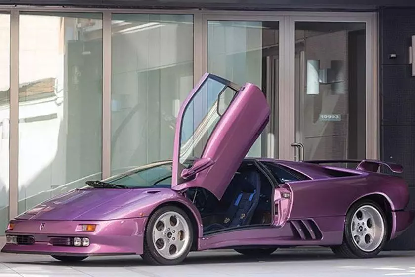 पहिलो Lamborghini Diablo SE30 Ever Made तपाईको हुन सक्छ