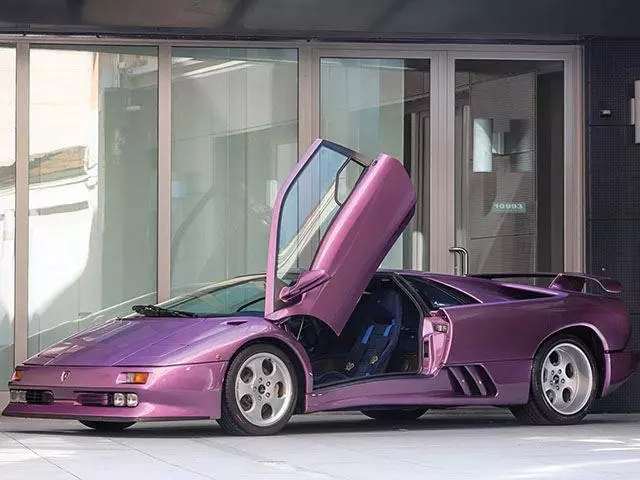 Lamborghini Diablo SE30 mbụ emere nwere ike ịbụ nke gị 1568_1