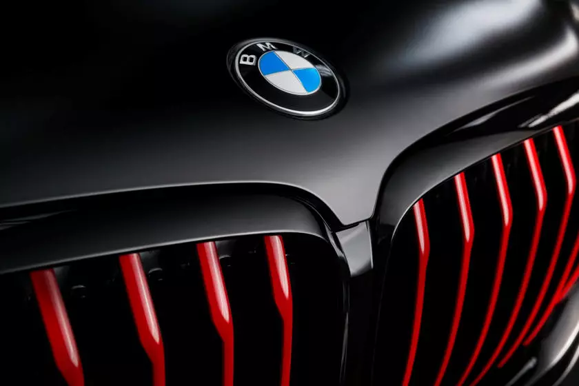 Is só Meiriceánach-Thógtha é Eagrán 2022 BMW X5 Black Vermillion 15925_10